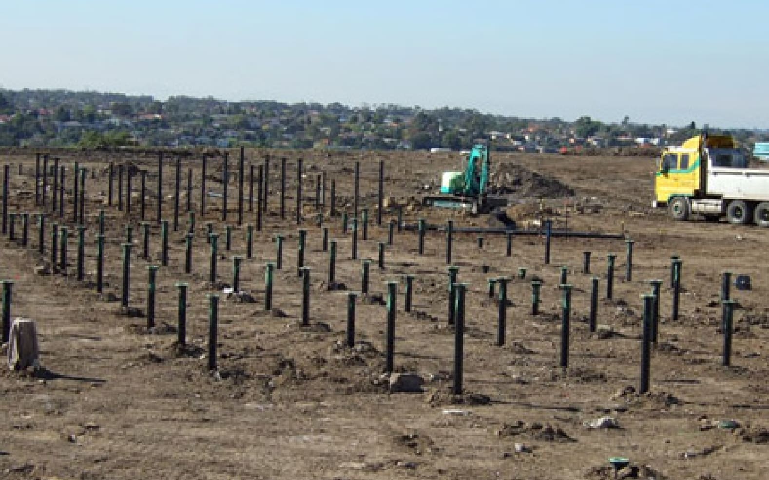 Australia Post Sorting Centre - Piling Systems